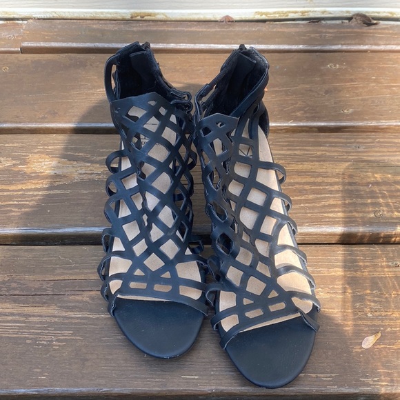 Shoes | Mini Black Heal | Poshmark